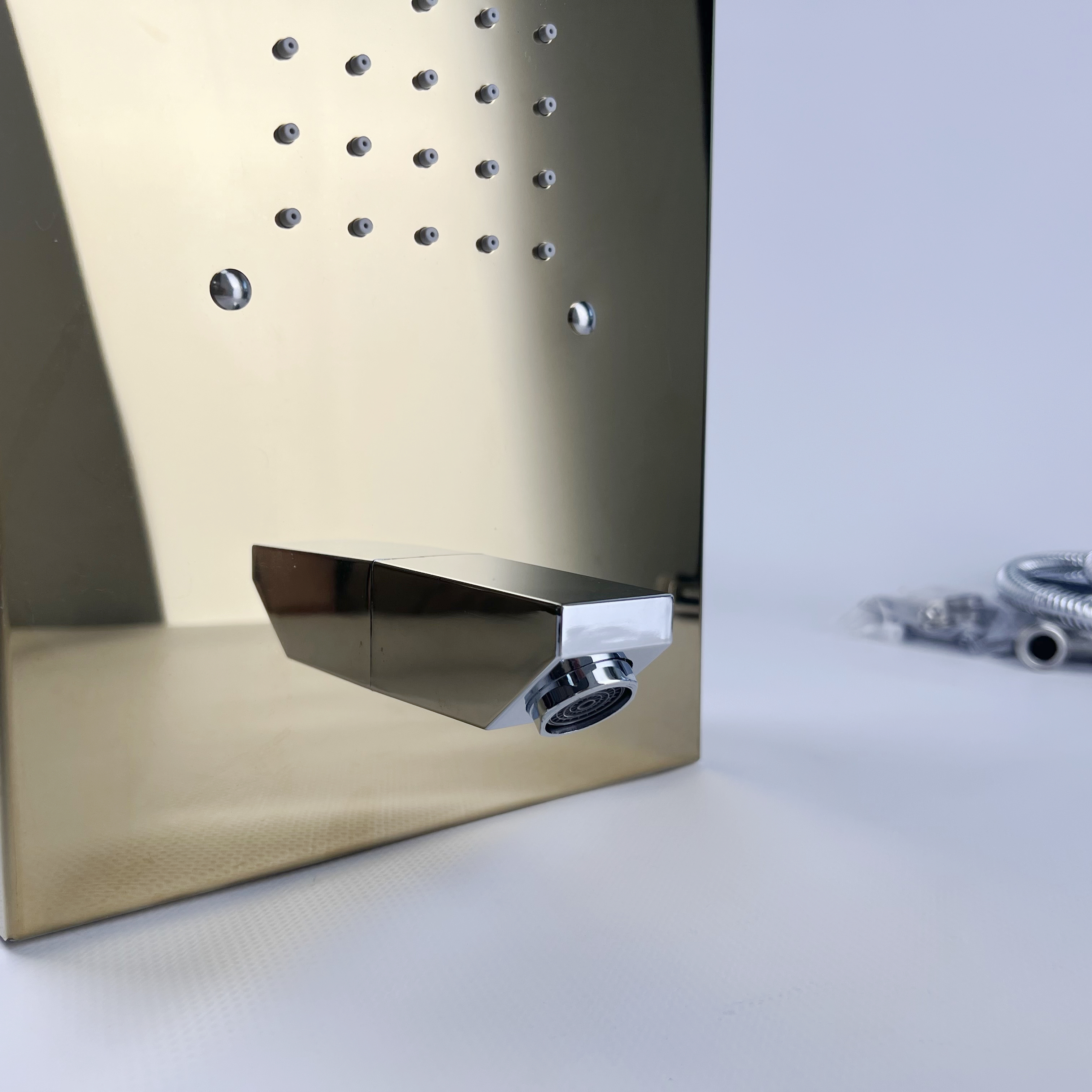 Душевая система Potato P3545-4 с тропическим душем и шарко 3 режимная цвет золото ️ купить по ...